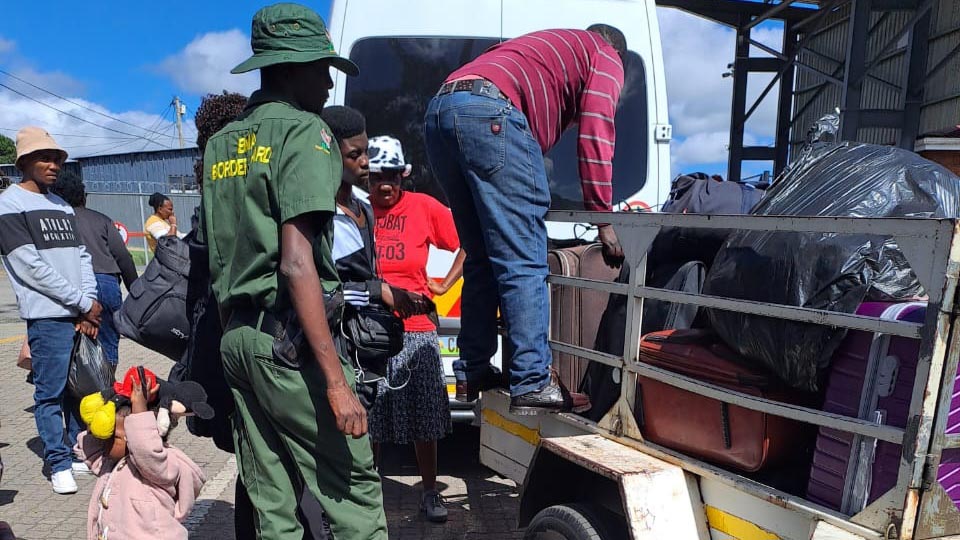 Cross-border kombi fares go up 7-8 per cent :: News | Times of Eswatini